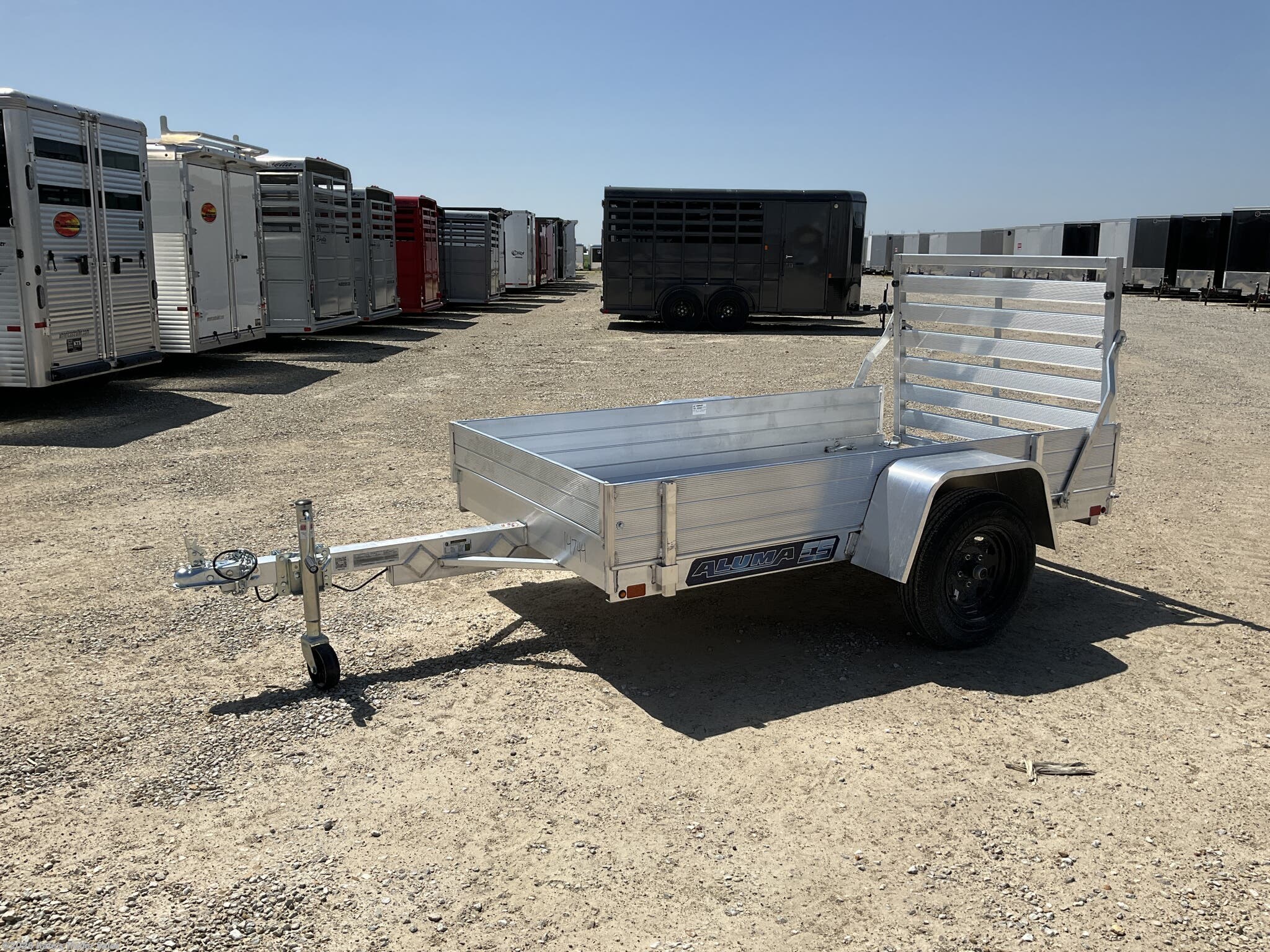 New and Used Aluma 548 Trailers for Sale | TrailersUSA