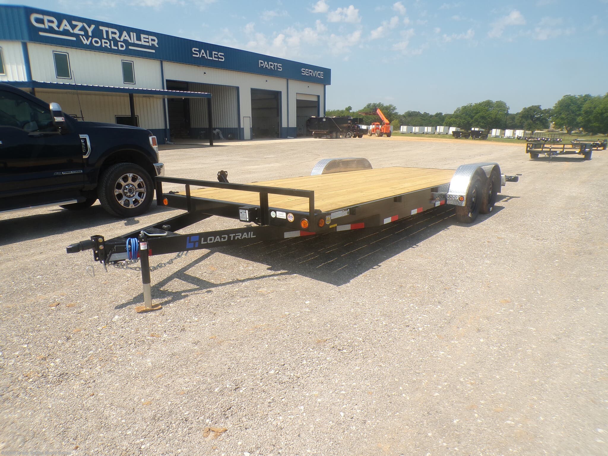 Crazy Trailer World in Whitesboro, TX