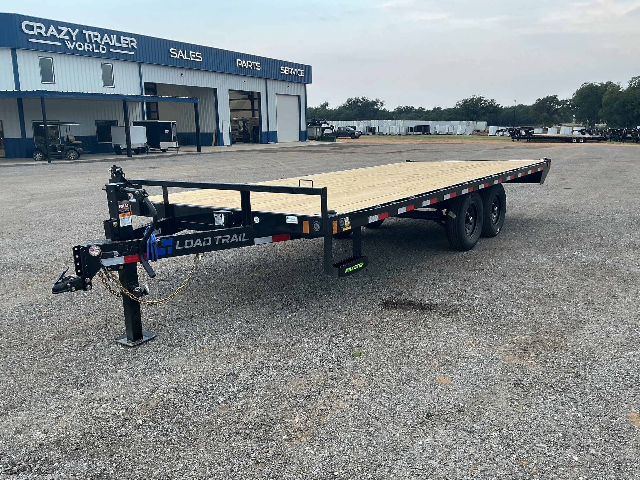 Crazy Trailer World in Whitesboro, TX