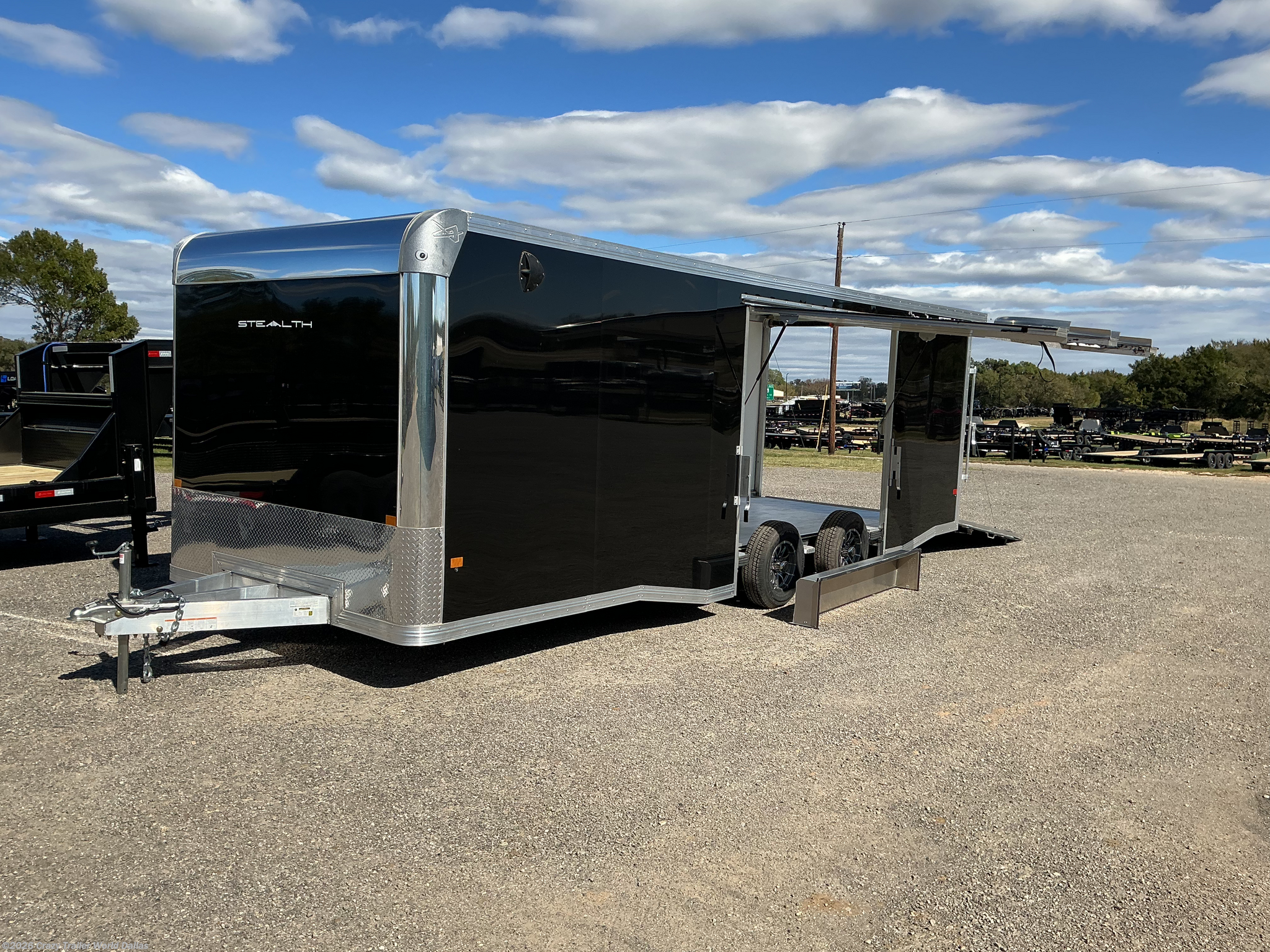 Crazy Trailer World Dallas Trailer Dealer in Whitesboro, Texas ...
