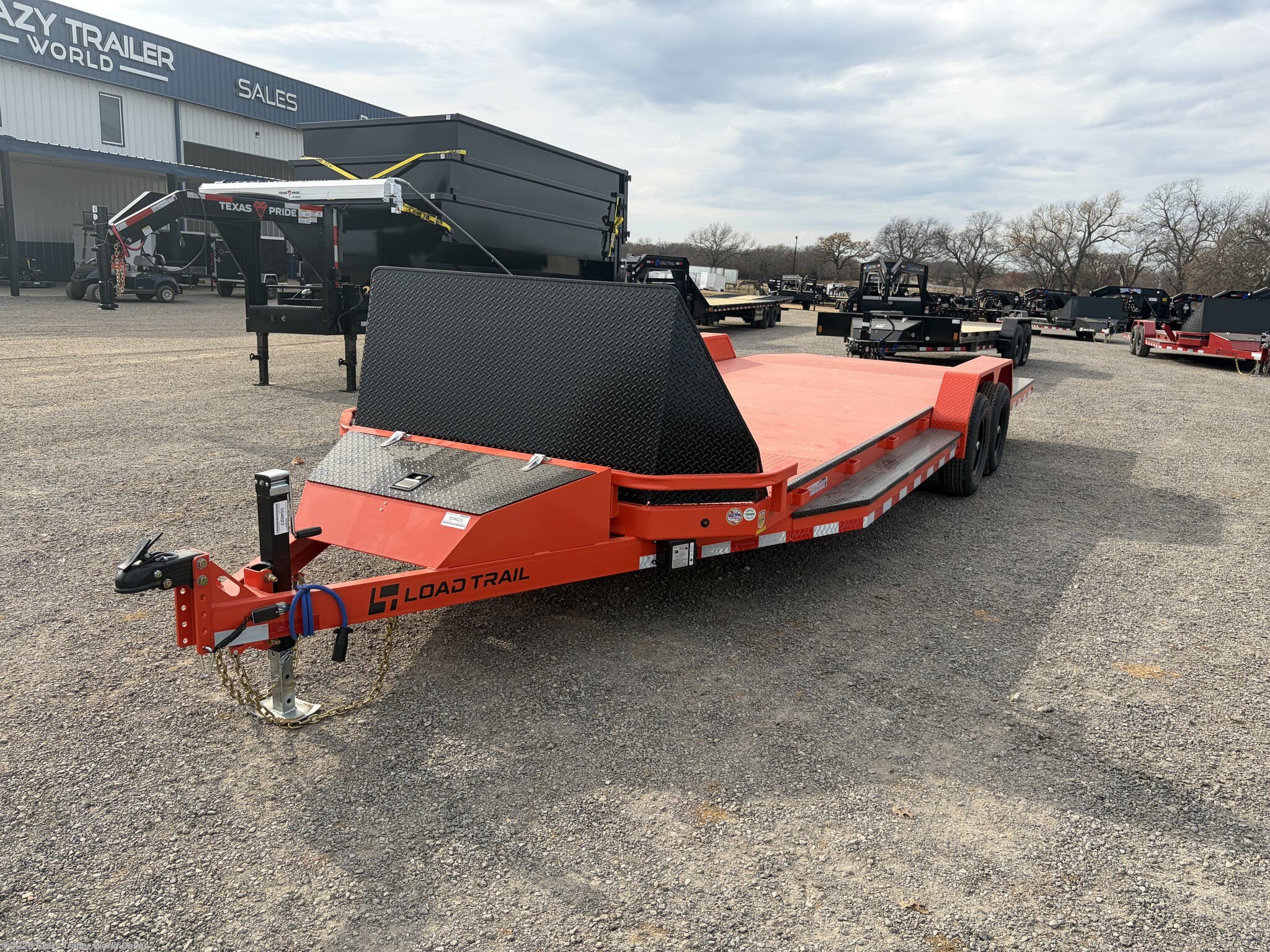 Crazy Trailer World in Whitesboro, TX