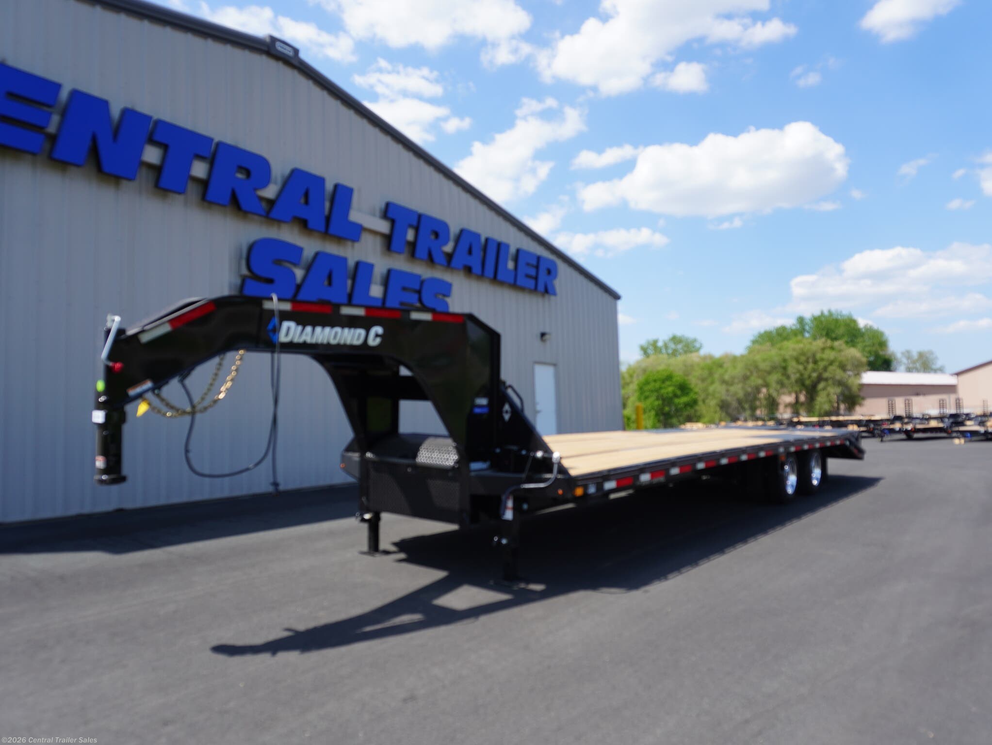 Central Trailer Sales Trailer Dealer in Jordan, Minnesota | TrailersUSA