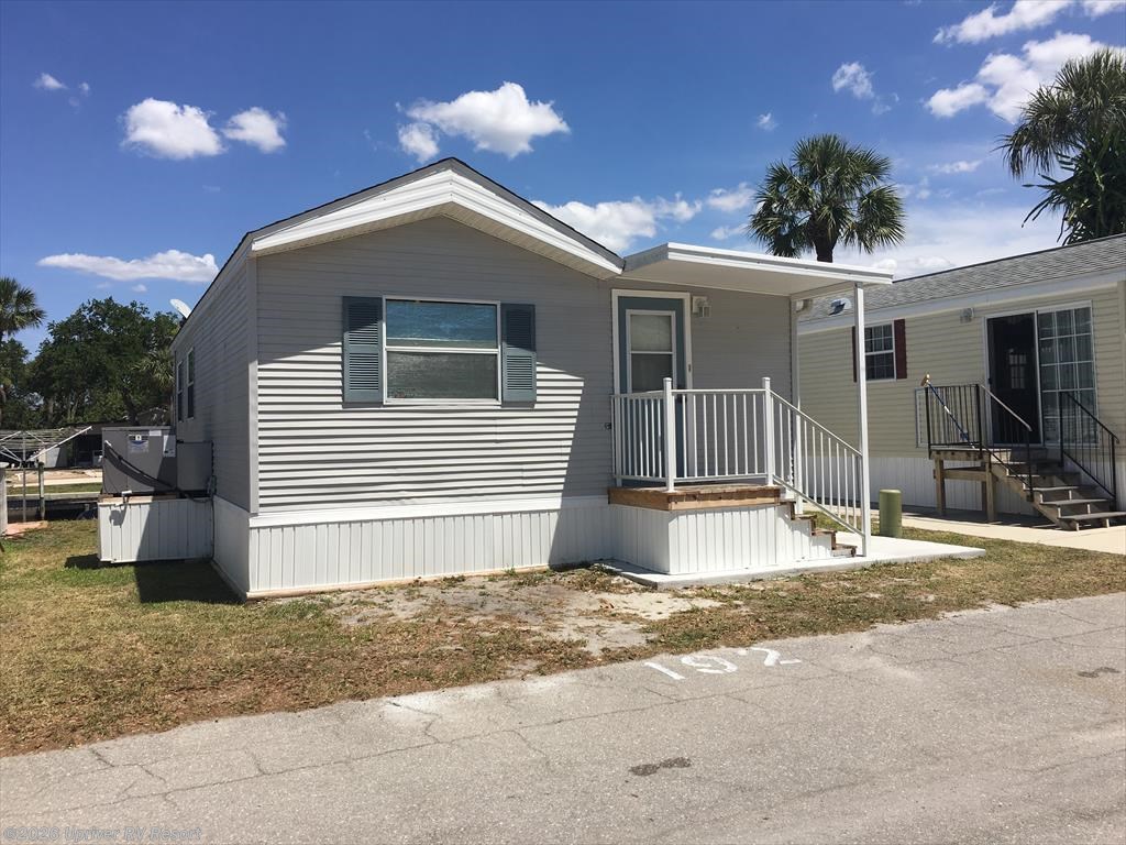 Park Models for Sale at Upriver RV Resort in Fort Myers, Florida ...
